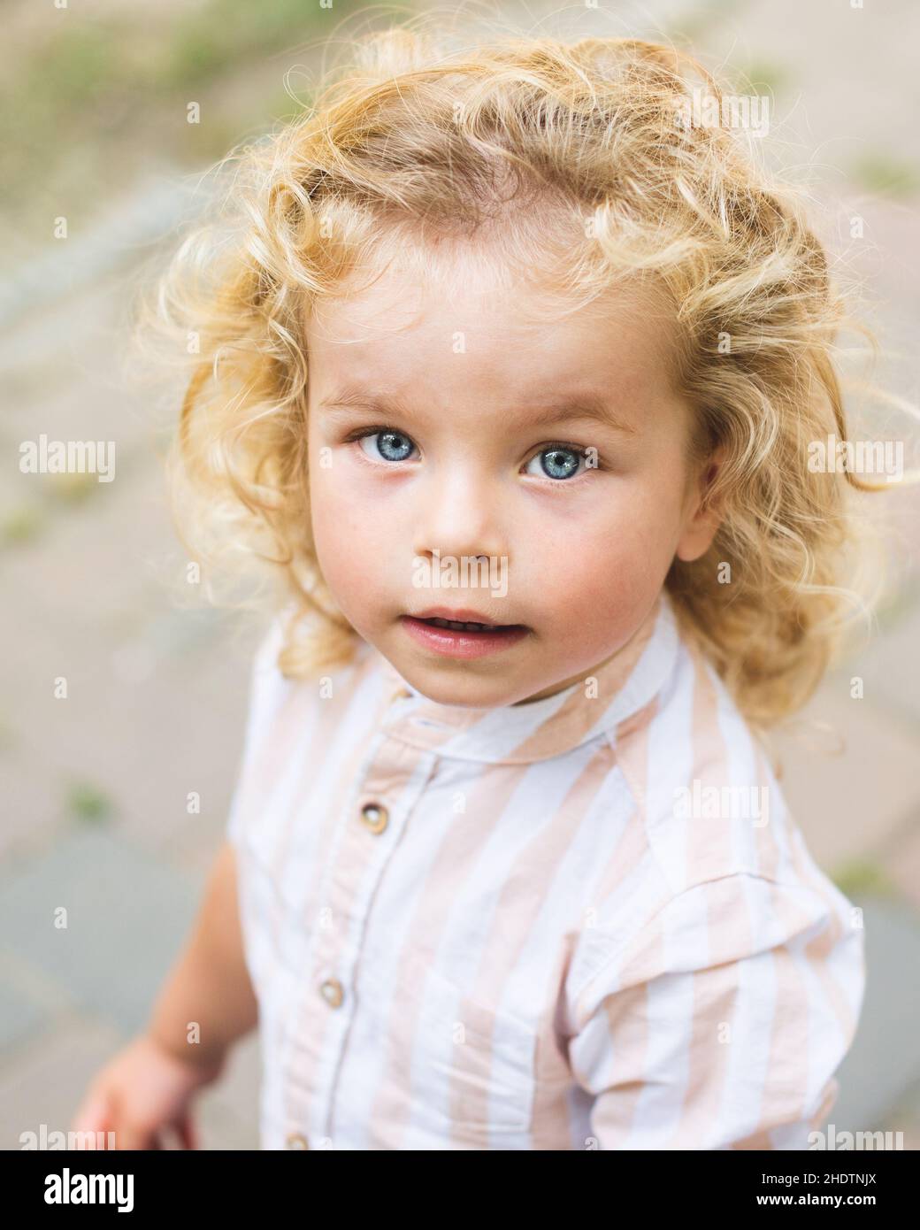 Child with blond hair and blue eyes hi-res stock photography and images - Alamy