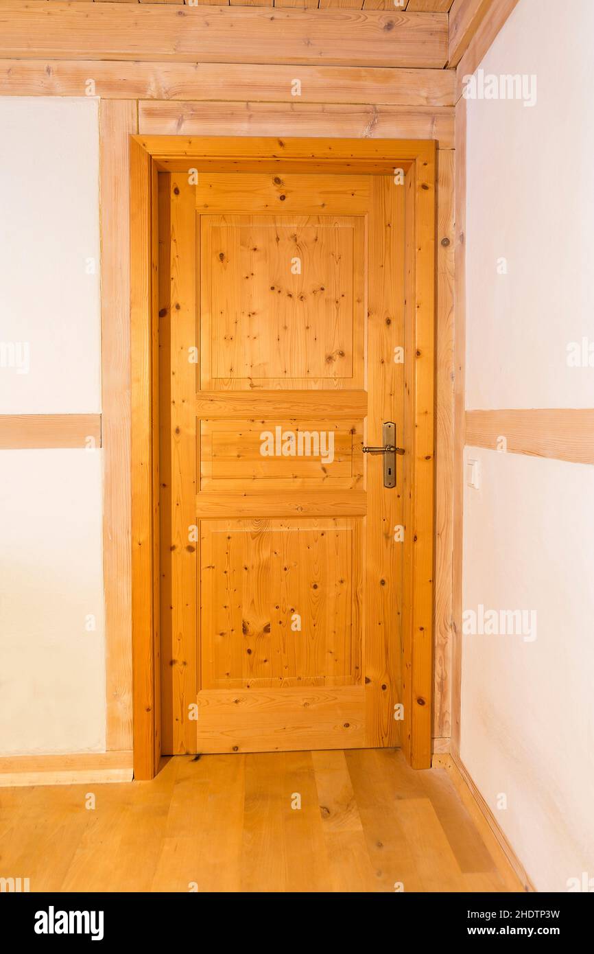 Wooden doors door hi-res stock photography and images - Alamy