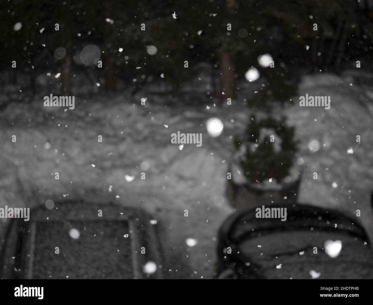 snow falling snowing at night in dolomites mountains car park Stock ...