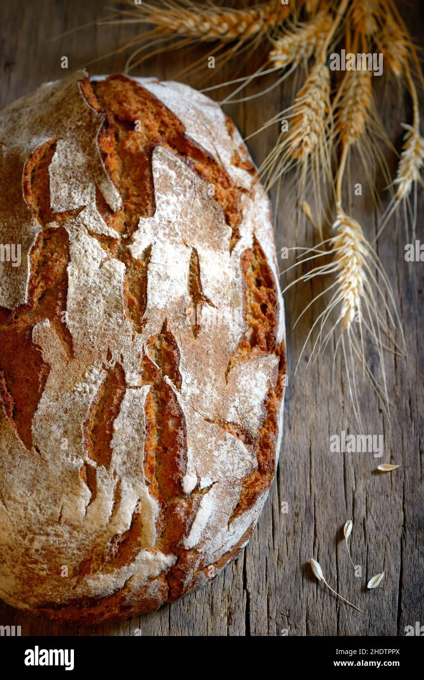 Bread crust crusts hi-res stock photography and images - Alamy