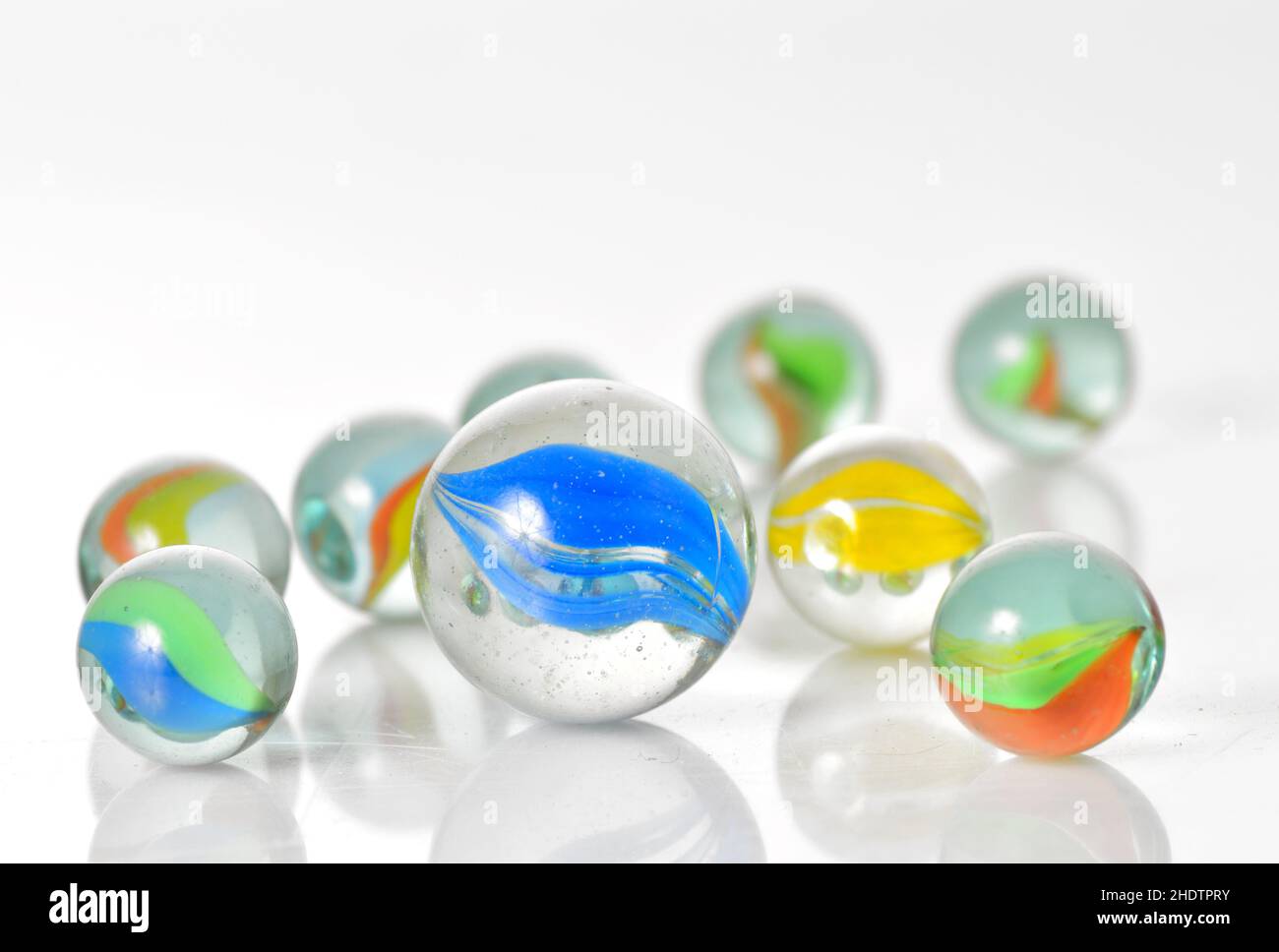 Multi colored marbles hi-res stock photography and images - Alamy