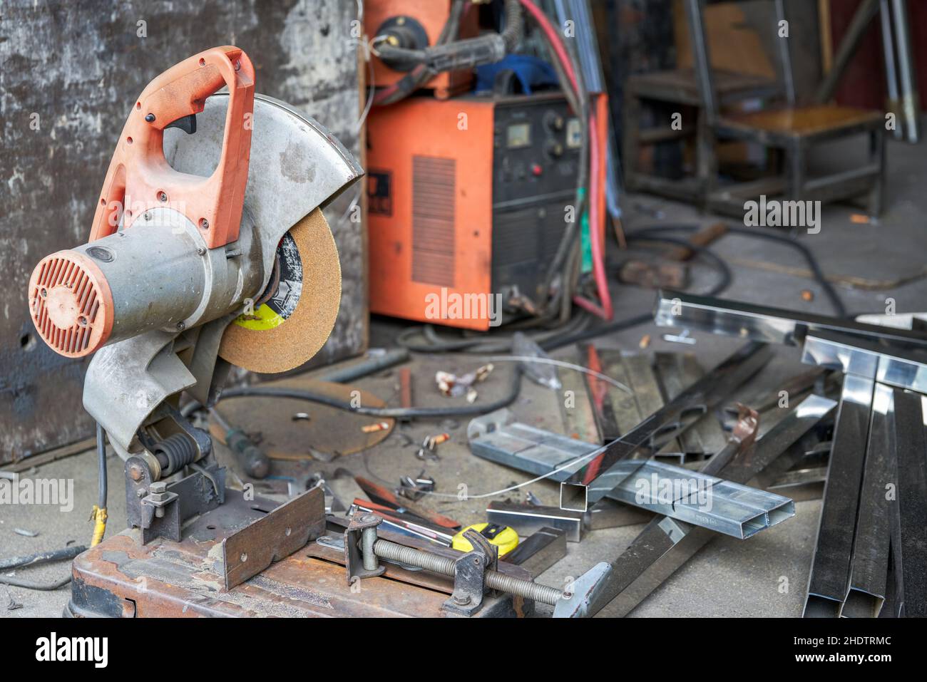 Unsafe Construction High Resolution Stock Photography and Images - Alamy