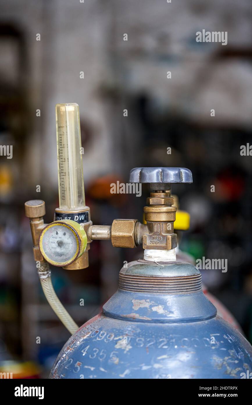 Acetylene bottle hi-res stock photography and images - Alamy