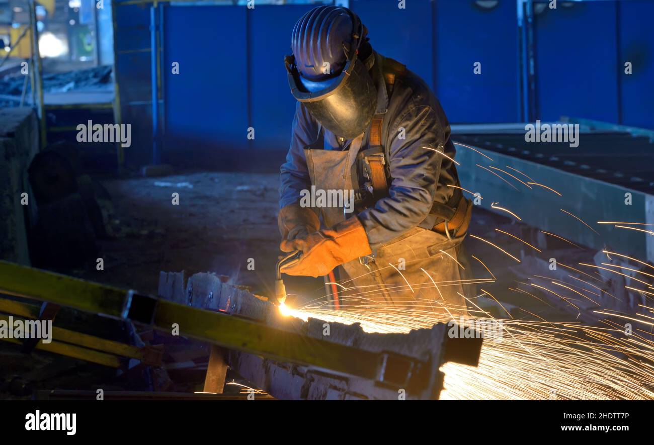 Welder masks hi-res stock photography and images - Alamy