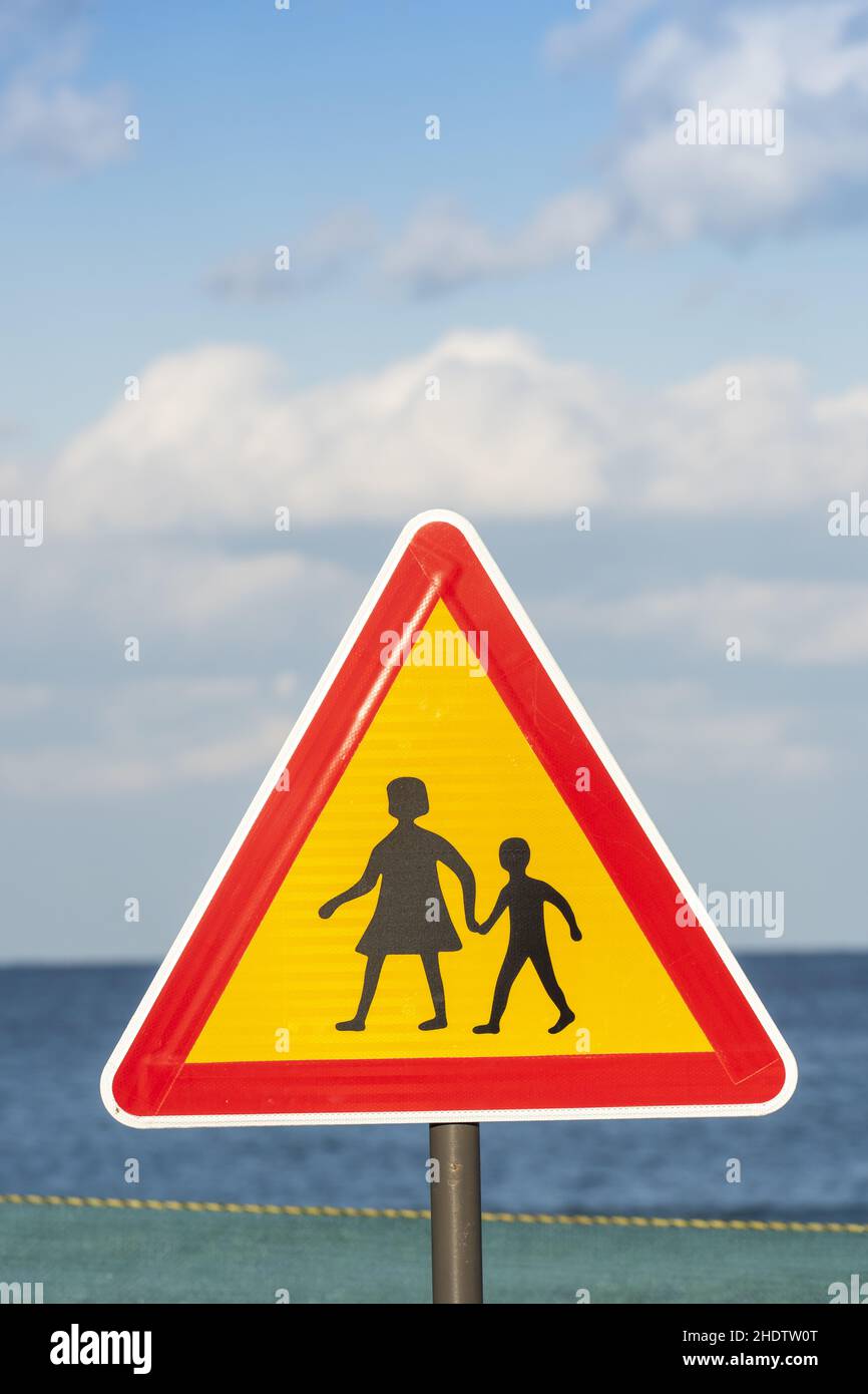 School zones hi-res stock photography and images - Alamy