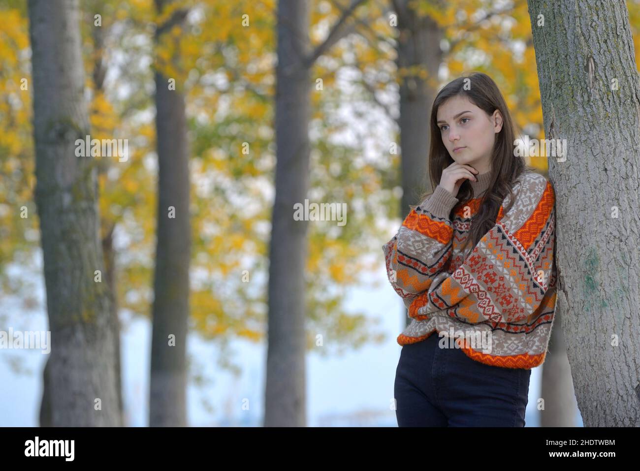 girl, pensive, alone, girls, pensives, alones Stock Photo - Alamy