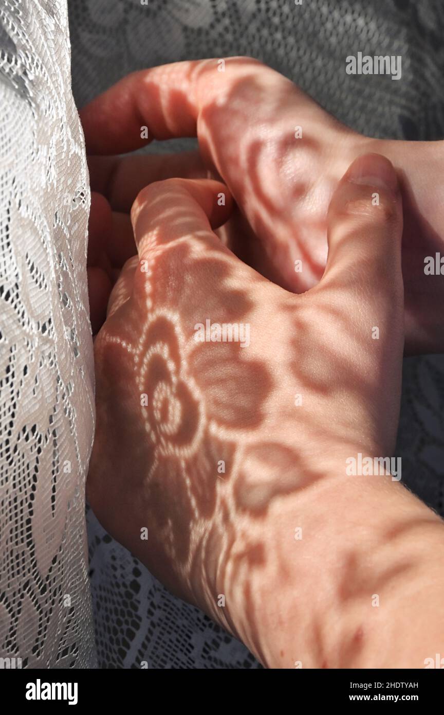 sunlight, flower pattern, skin, sun ray, sun rays, sunbeam, sunbeams ...