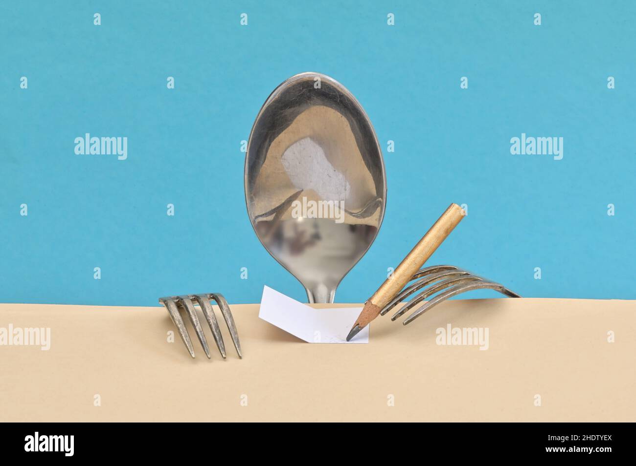 Writing tables hi-res stock photography and images - Alamy