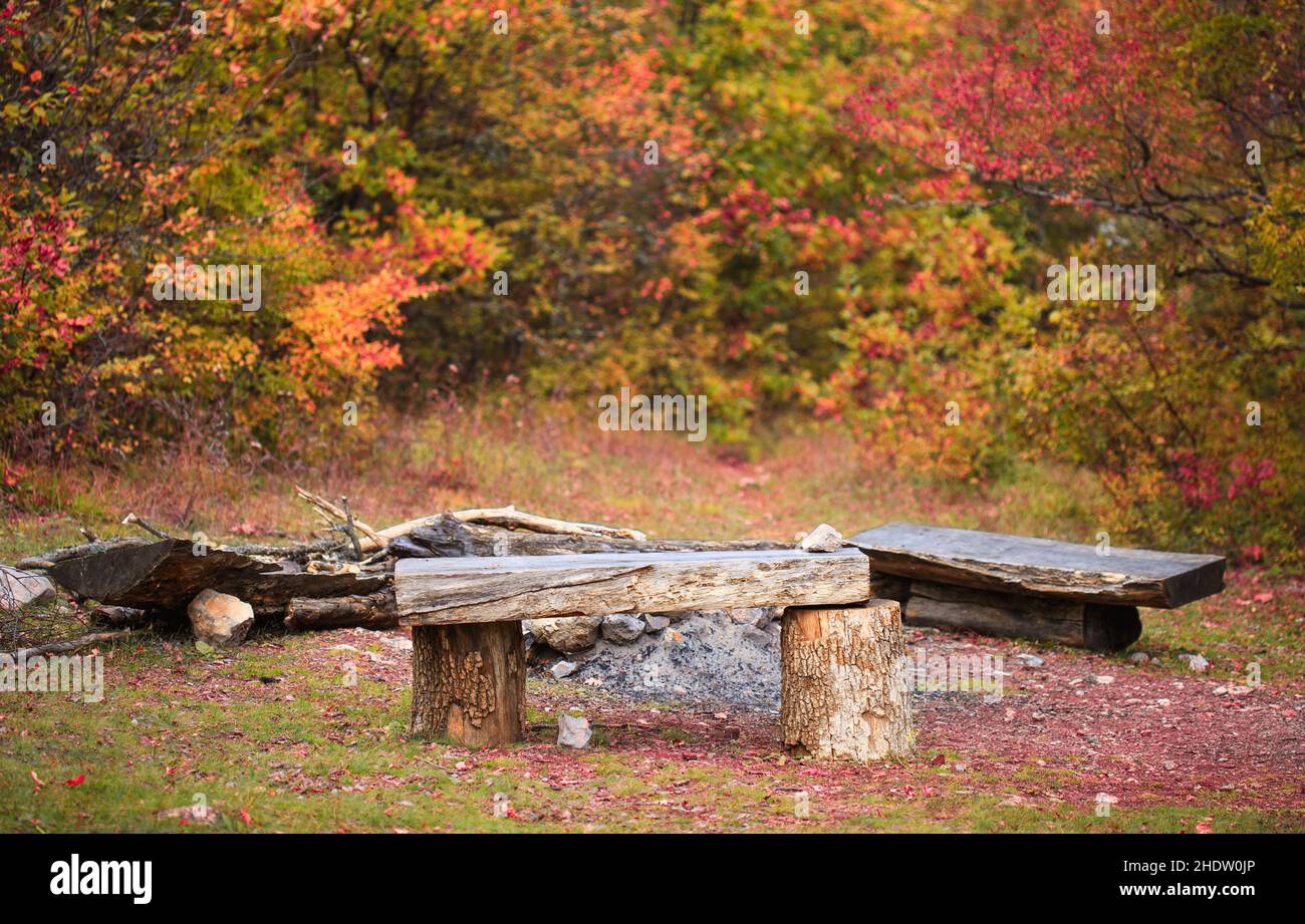 Scouts fire hi-res stock photography and images - Alamy