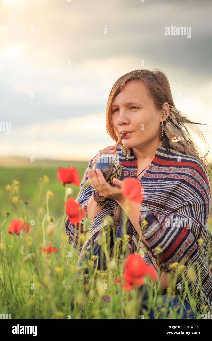 Female hippies hi-res stock photography and images - Alamy