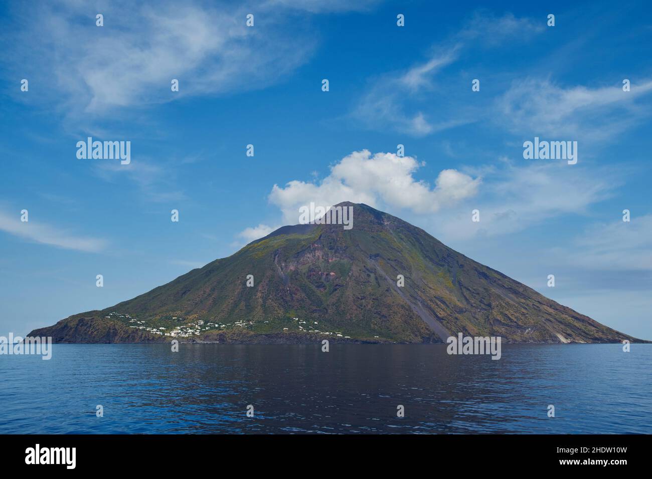 Stromboli summit hi-res stock photography and images - Alamy