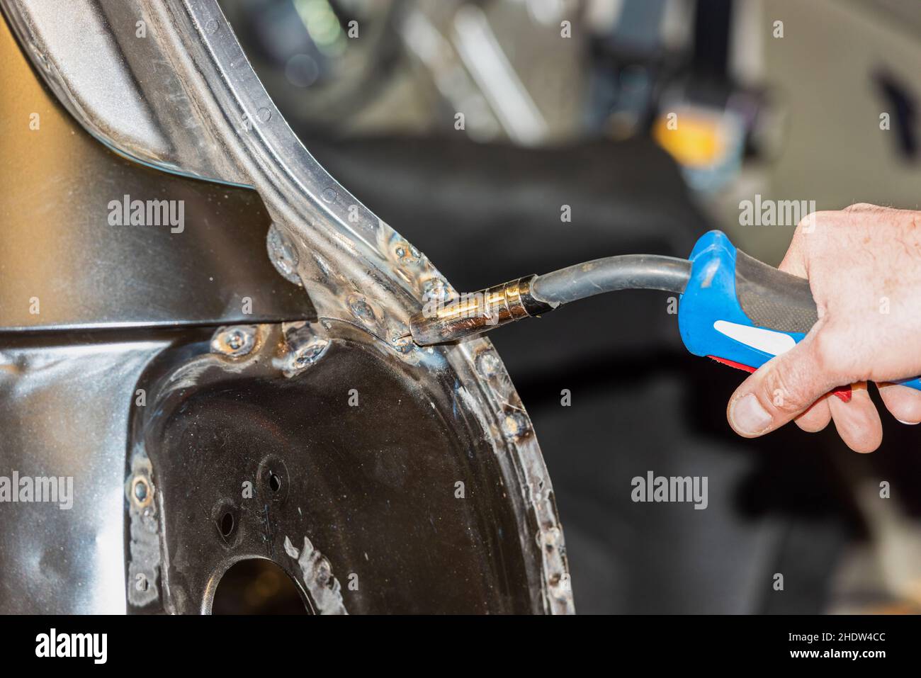 Car mechanics welding hi-res stock photography and images - Alamy
