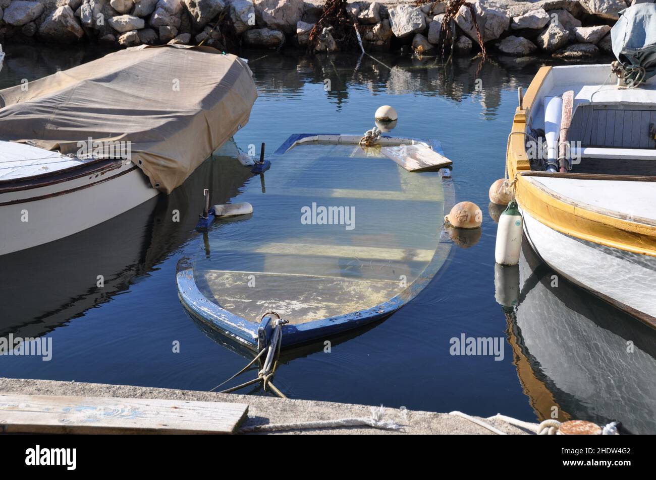 boat, leak, sunken, boats, leaks, sunkens Stock Photo - Alamy