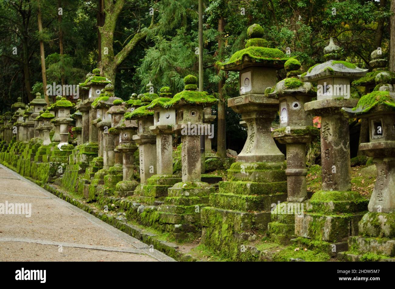 Shrines in row hi-res stock photography and images - Alamy