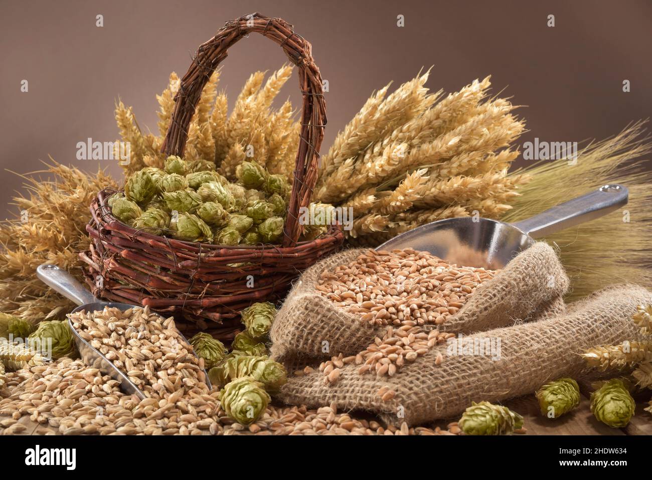 Malts and hops hi-res stock photography and images - Alamy