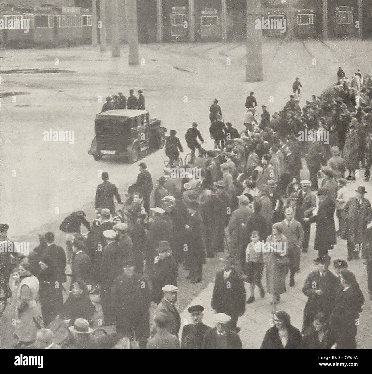 Berlin transport workers strike in 1932 Stock Photo - Alamy