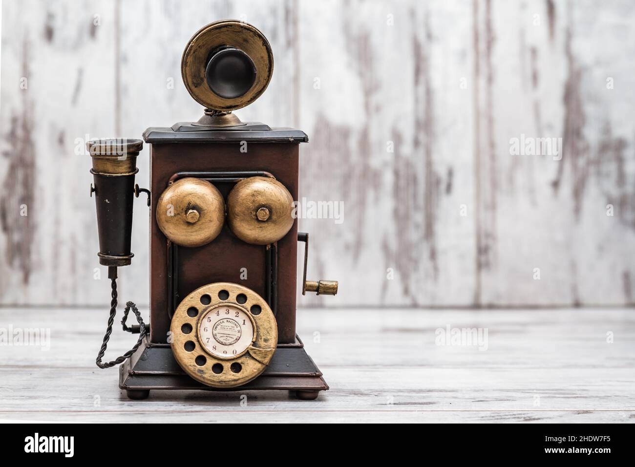 Antique telephones hi-res stock photography and images - Alamy