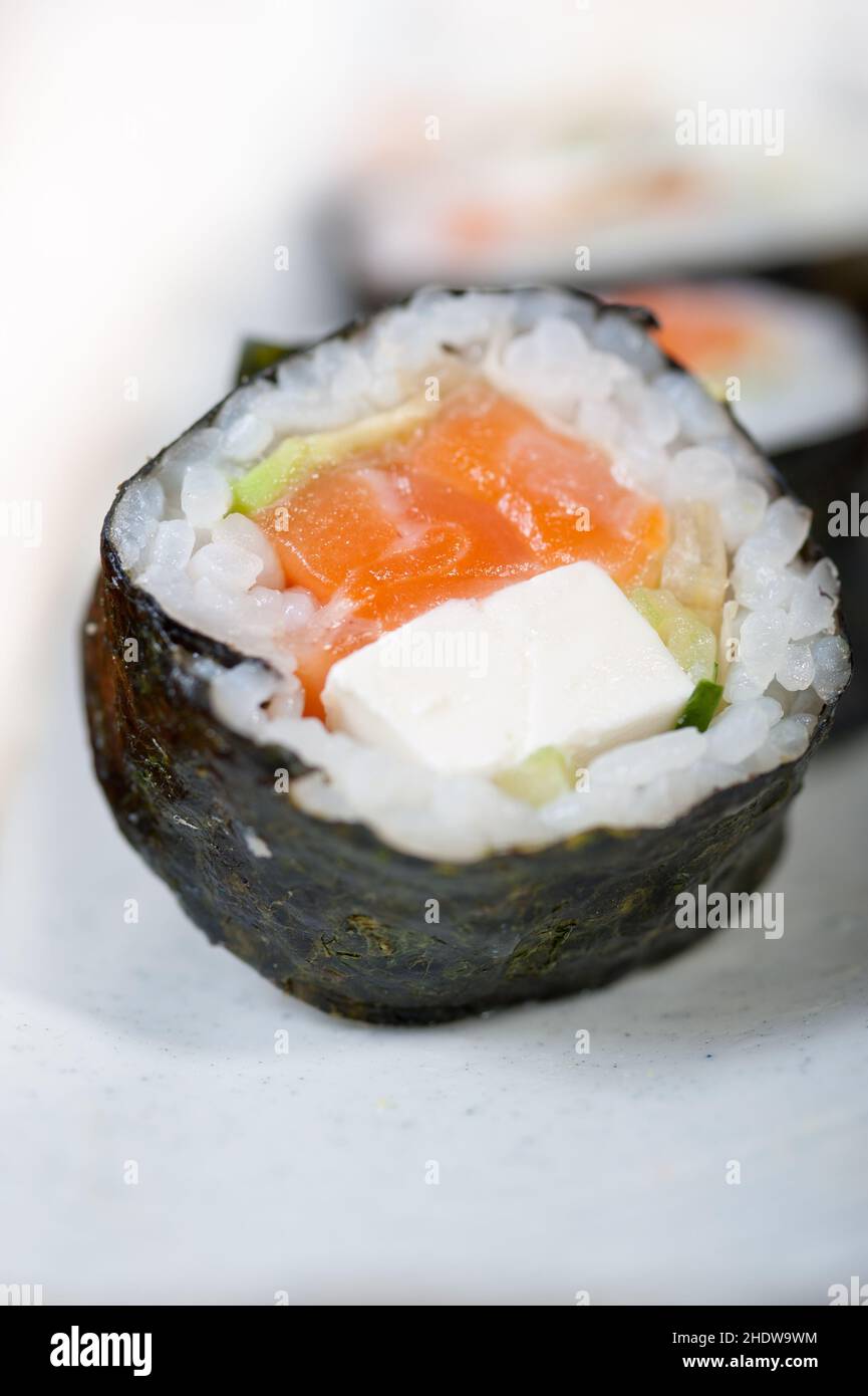 sushi, maki, sushis, makis Stock Photo - Alamy