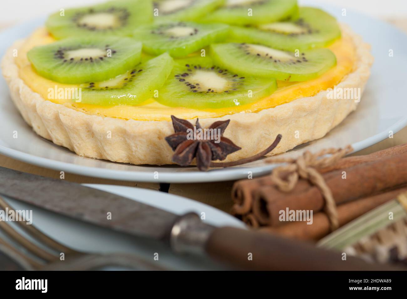 kiwi, fruit pie, kiwis, pies Stock Photo - Alamy