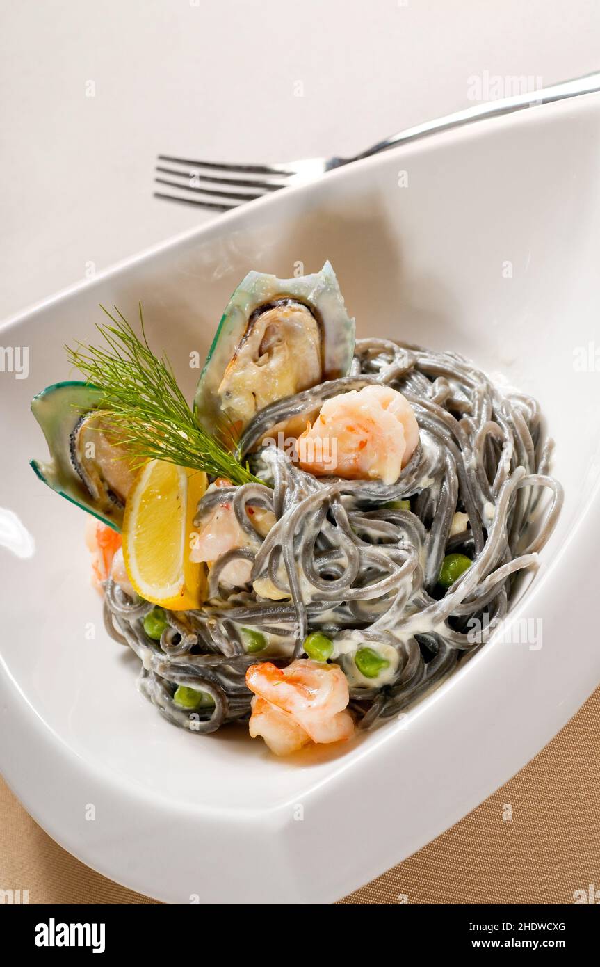 Cuttlefish ink noodles hi-res stock photography and images - Alamy