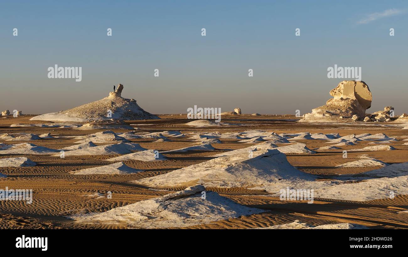 Serene view of the White desert in Egypt Stock Photo - Alamy