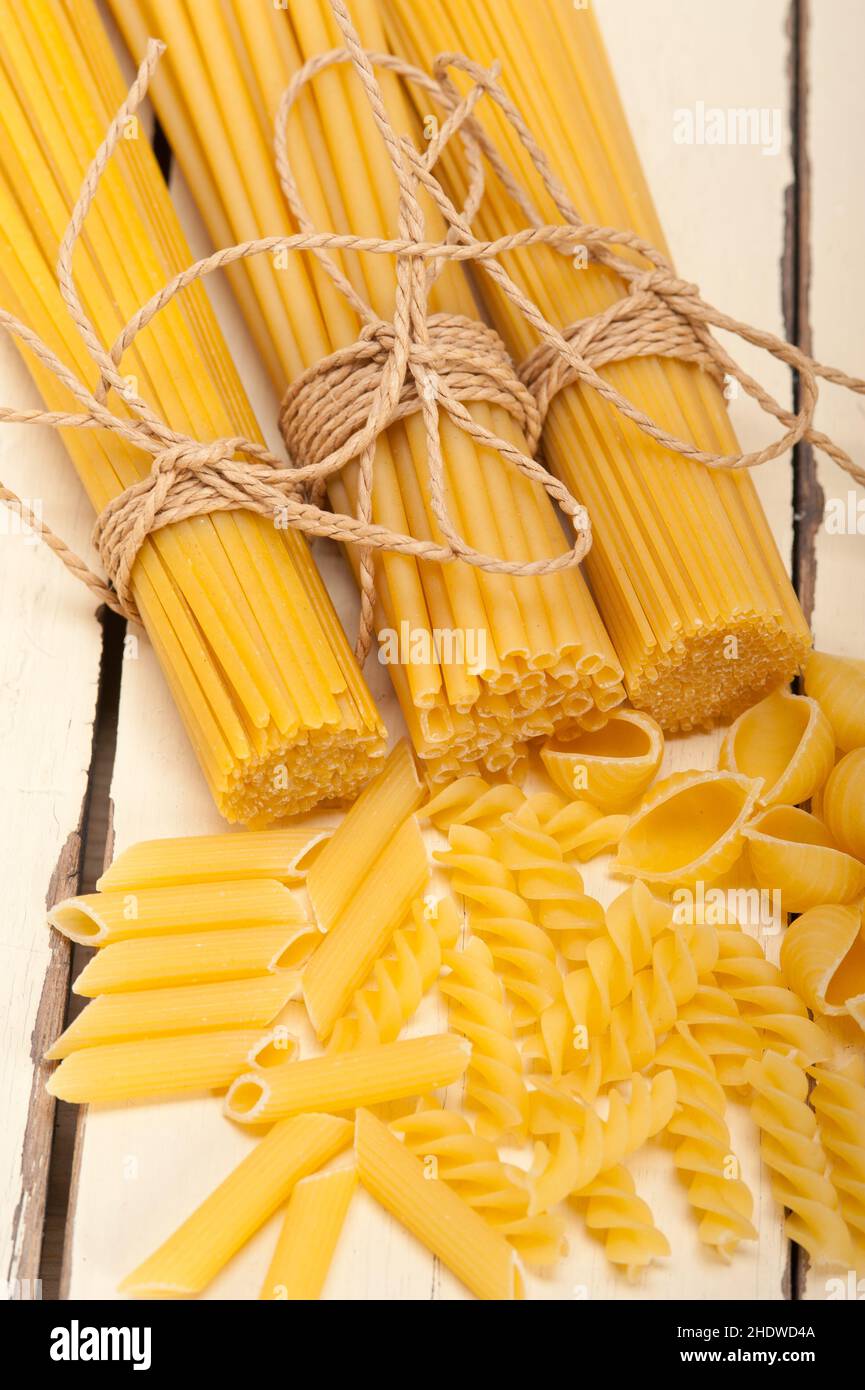 spaghetti, pasta, spaghettis, pastas Stock Photo - Alamy