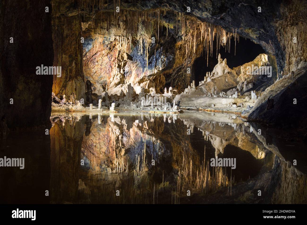 stalagmite, mine, Fairy Grottoes, dripstone, dripstone cave, flowstone ...