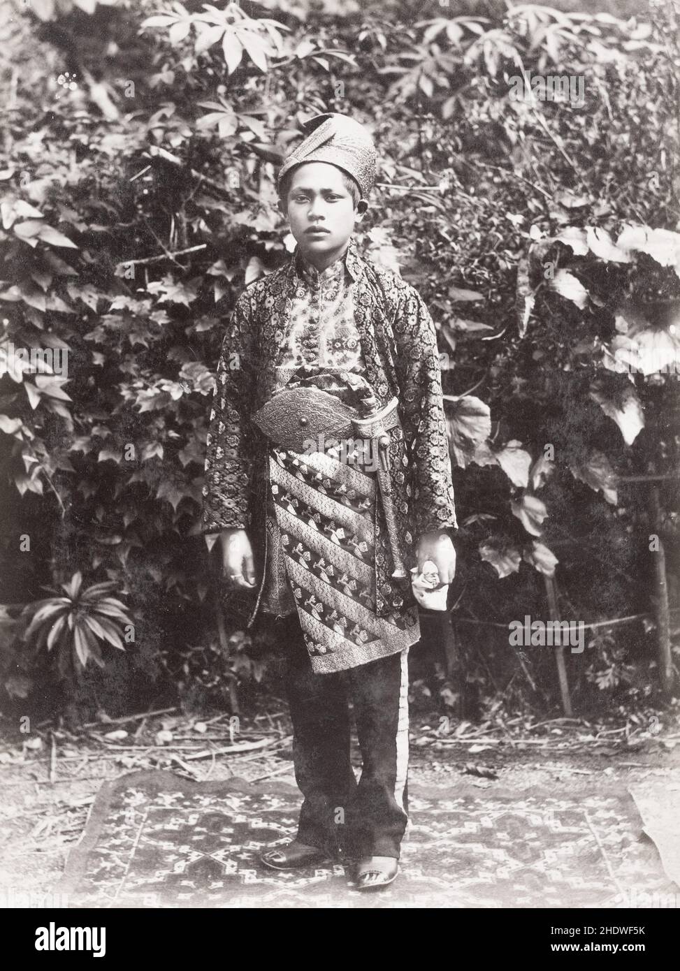 Vintage 19th century photograph: Dutch East Indies, Indonesia: young ...
