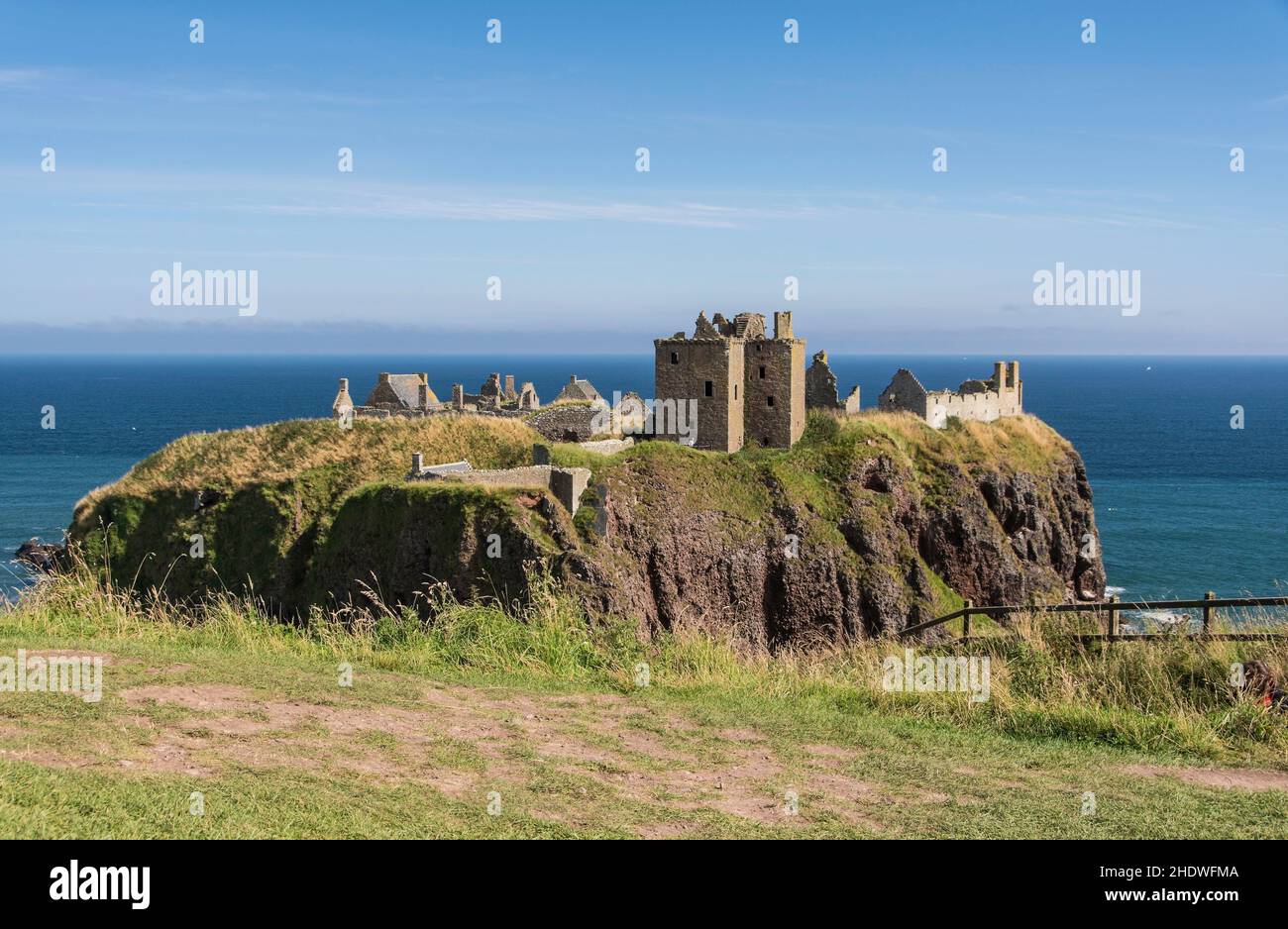 dunnottar castle, dunnottar castles Stock Photo - Alamy