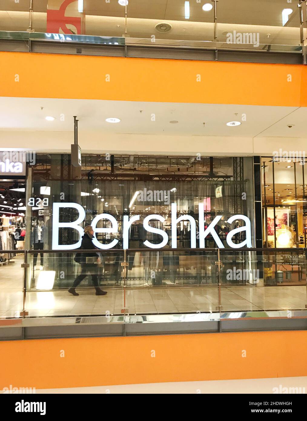 Company architecture hi-res stock photography and images - Alamy