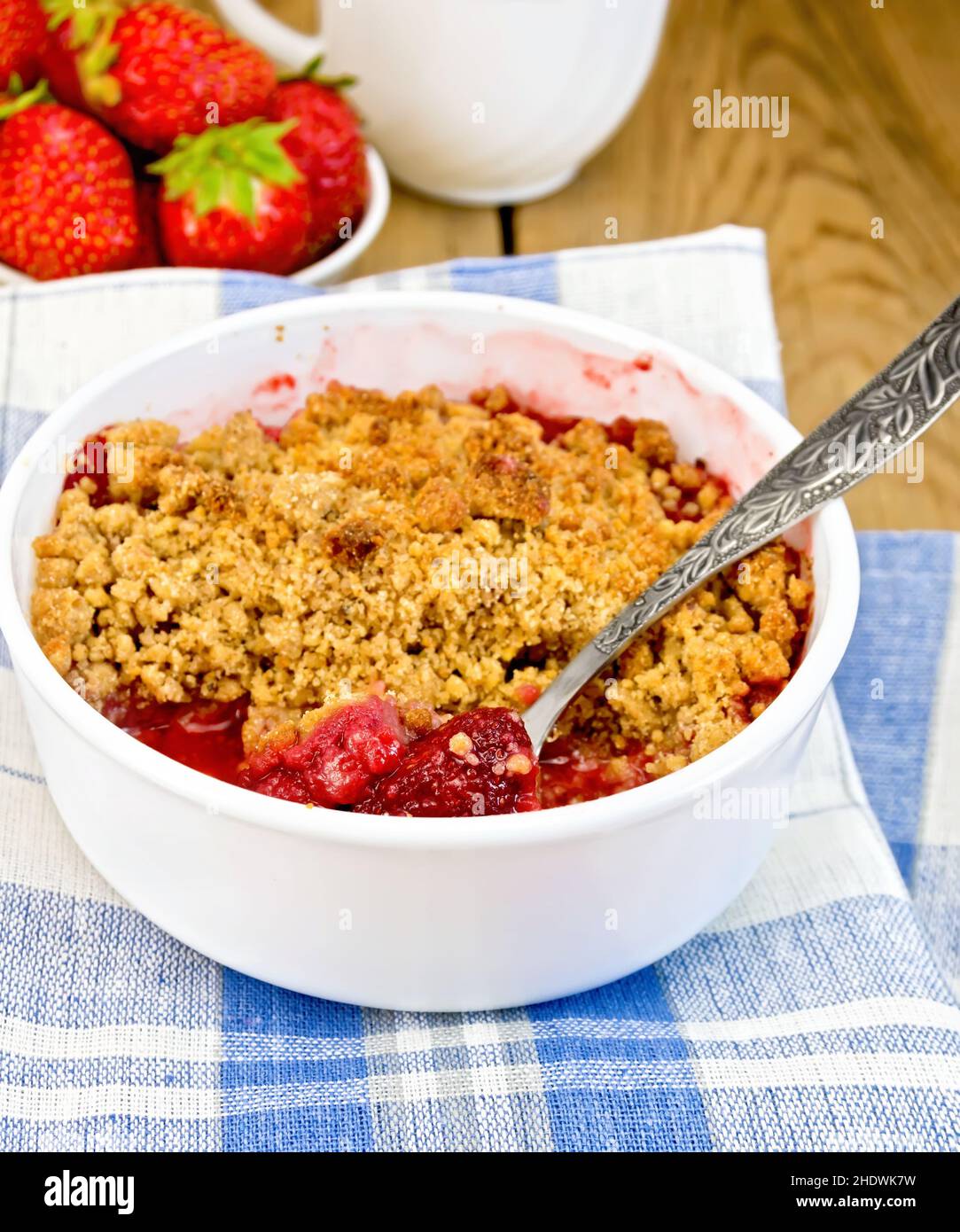 strawberry, crumble, strawberries, crumbles Stock Photo - Alamy