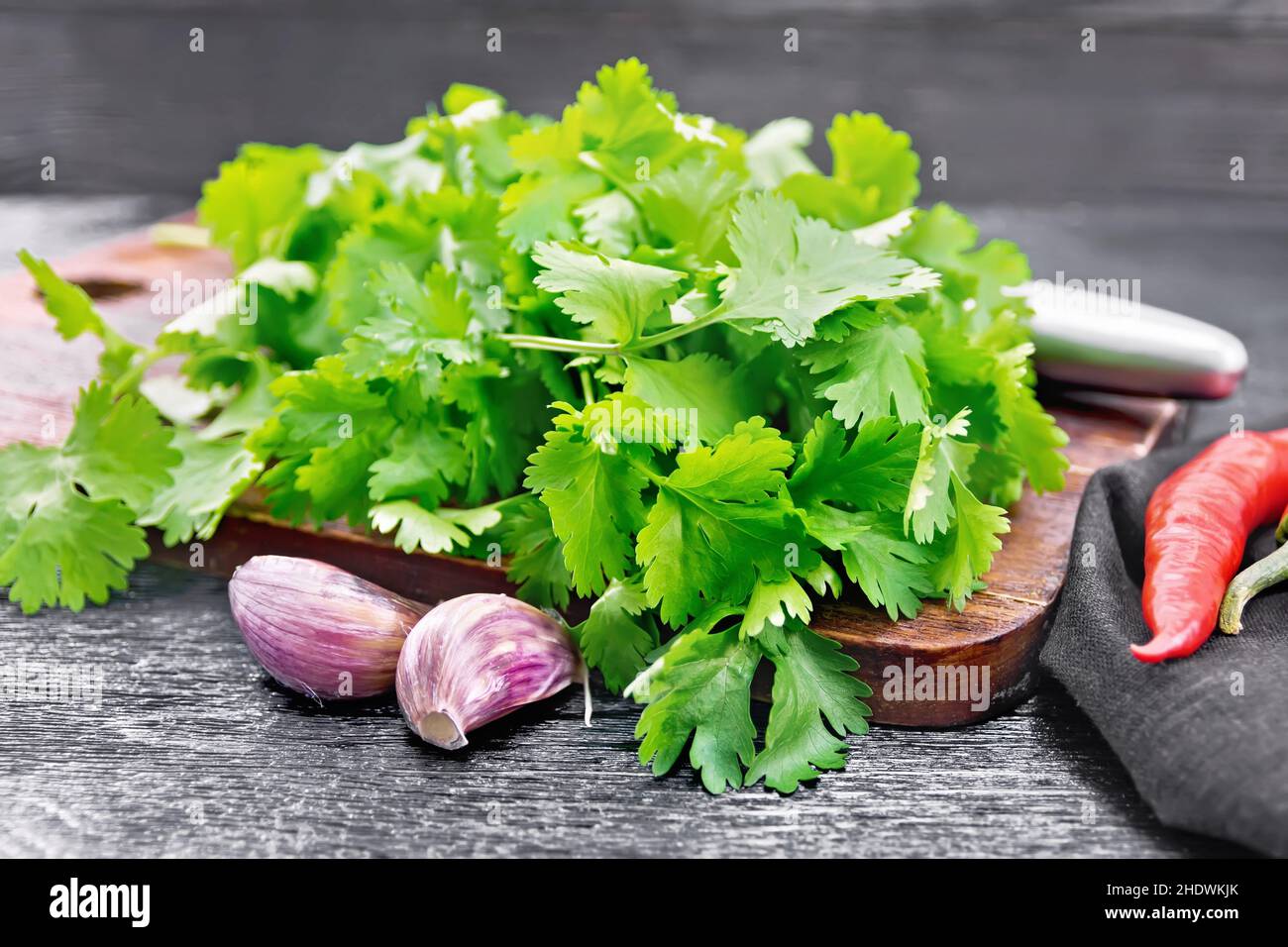 garlic, cilantro, garlics, cilantros Stock Photo - Alamy
