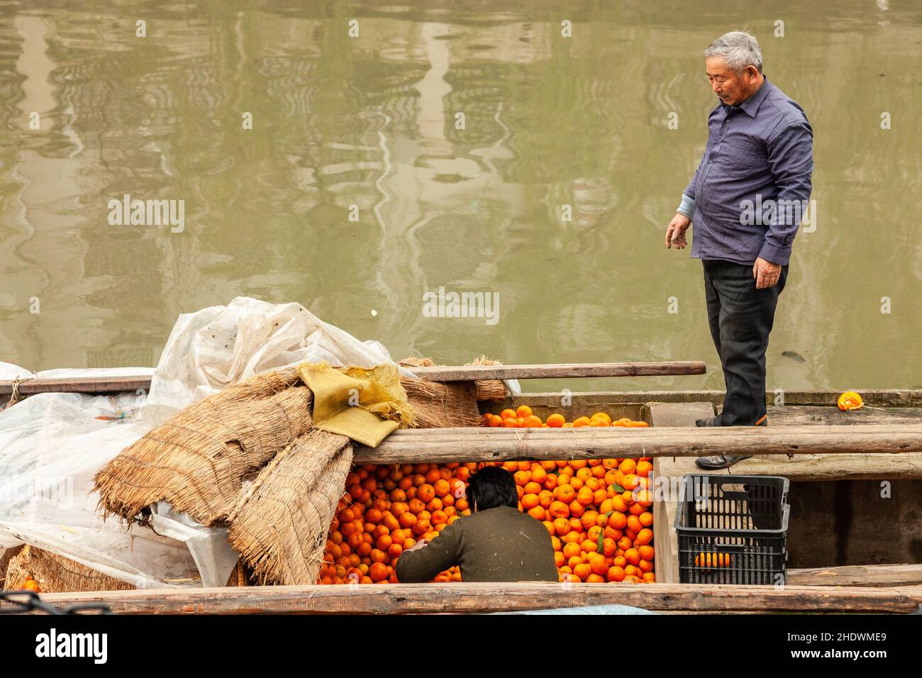 Food transport barges hi-res stock photography and images - Alamy