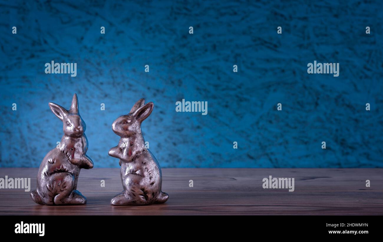 2 bunnies hi-res stock photography and images - Alamy