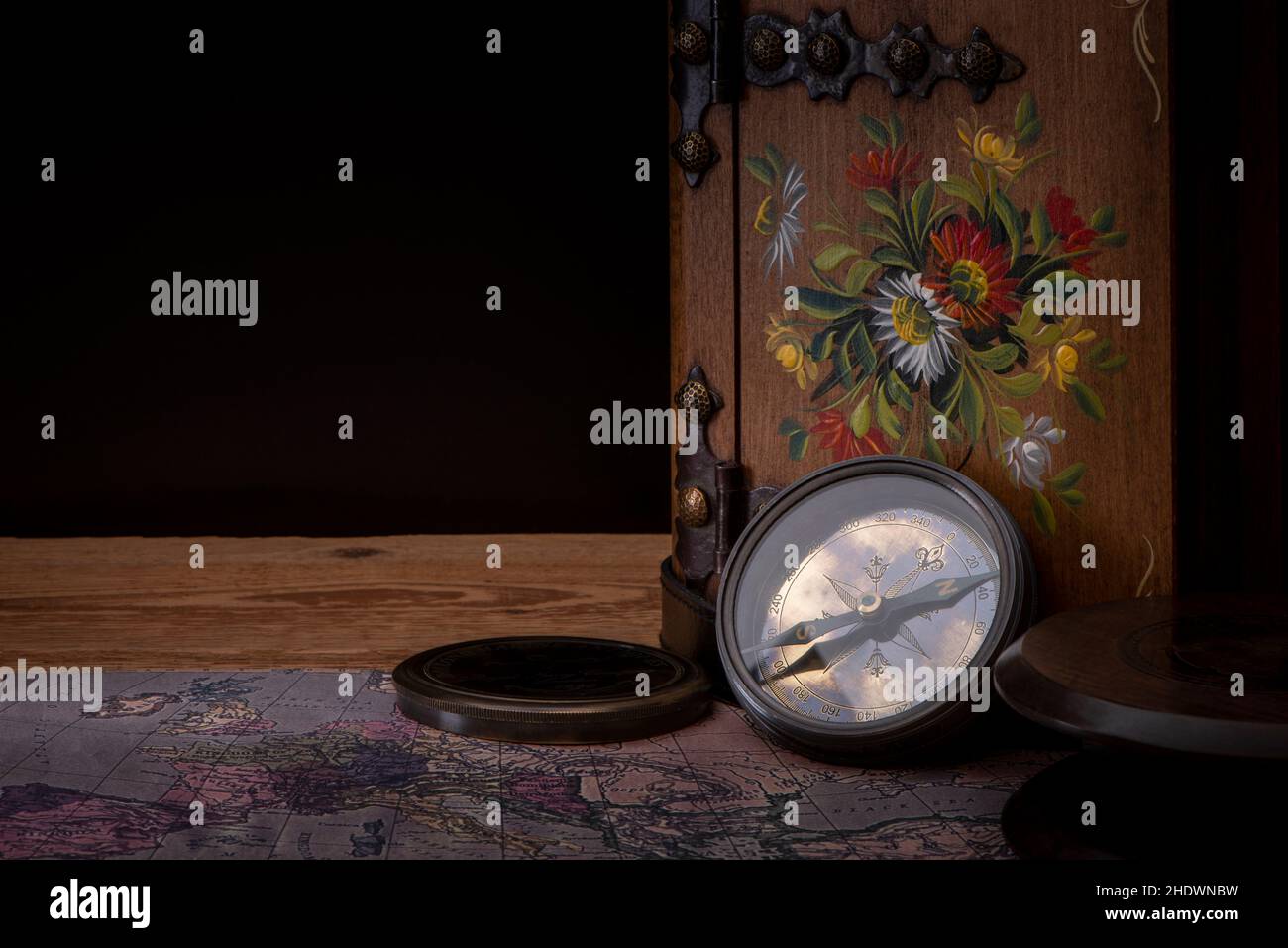 map, compass, maps Stock Photo - Alamy