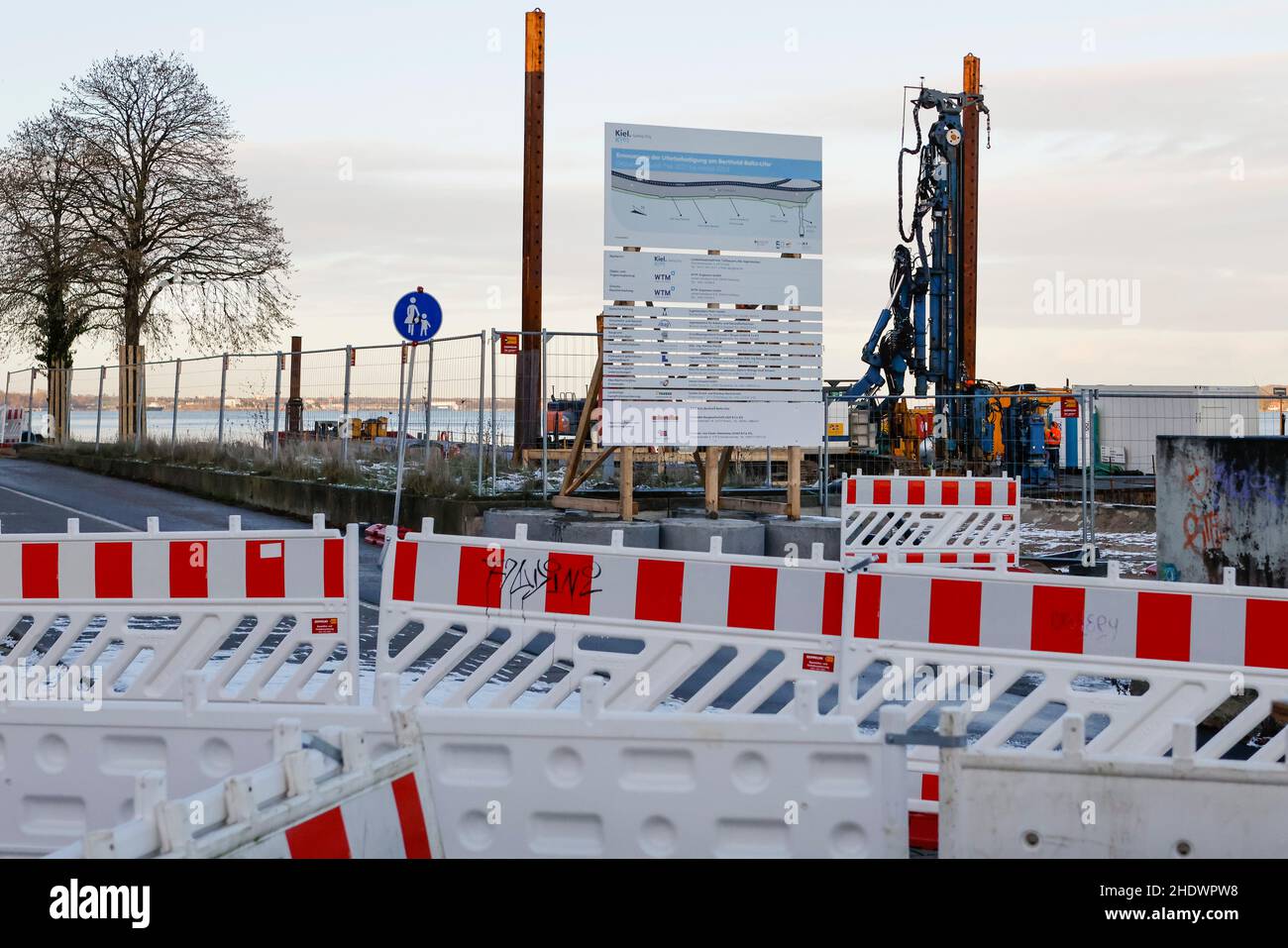 Kiel, Germany. 06th Jan, 2022. An information board stands in front of ...