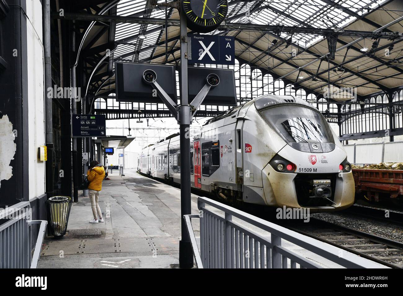 Commuter train travel sncf france hi-res stock photography and images ...