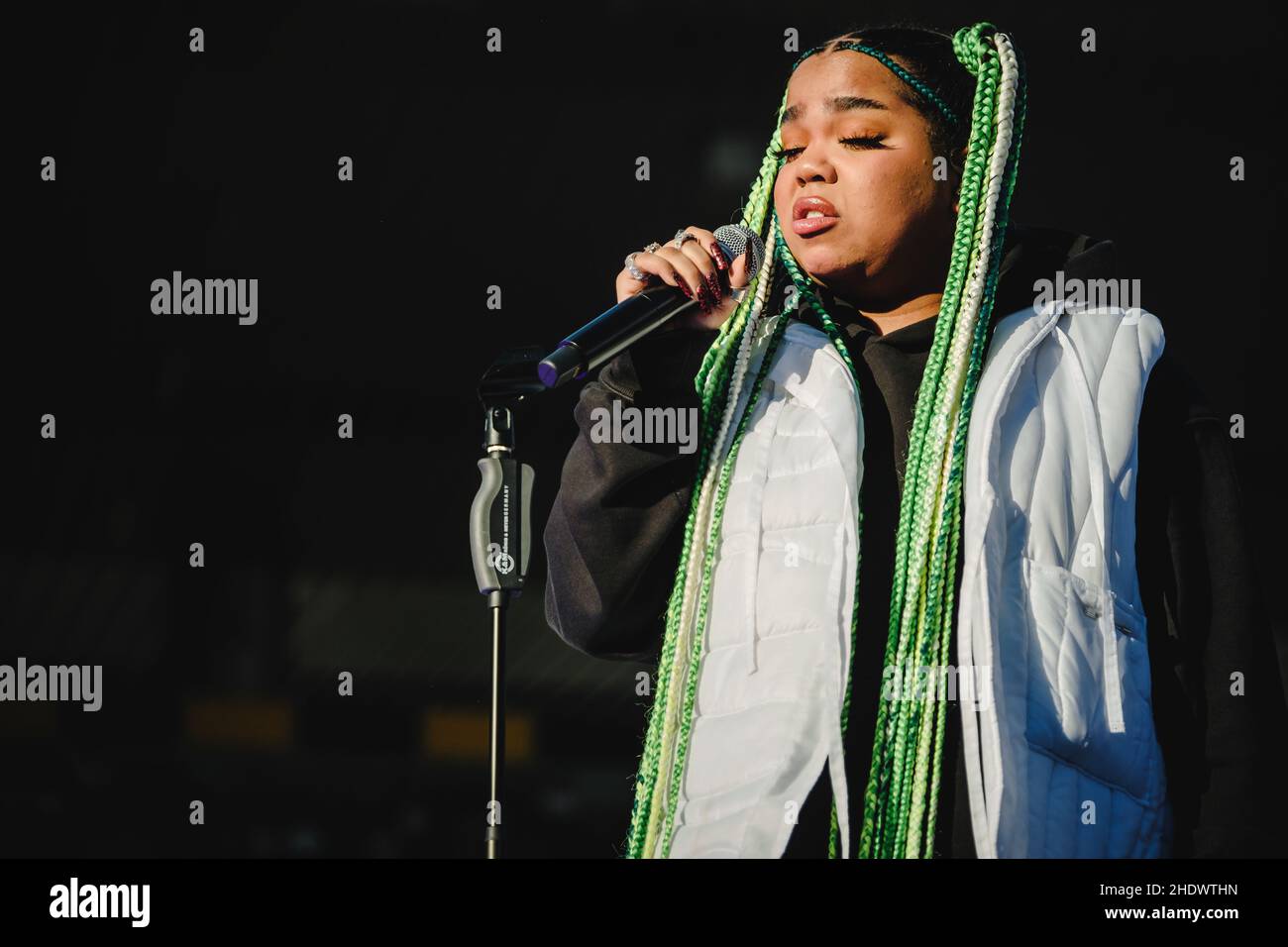 Zoe wees hi-res stock photography and images - Alamy