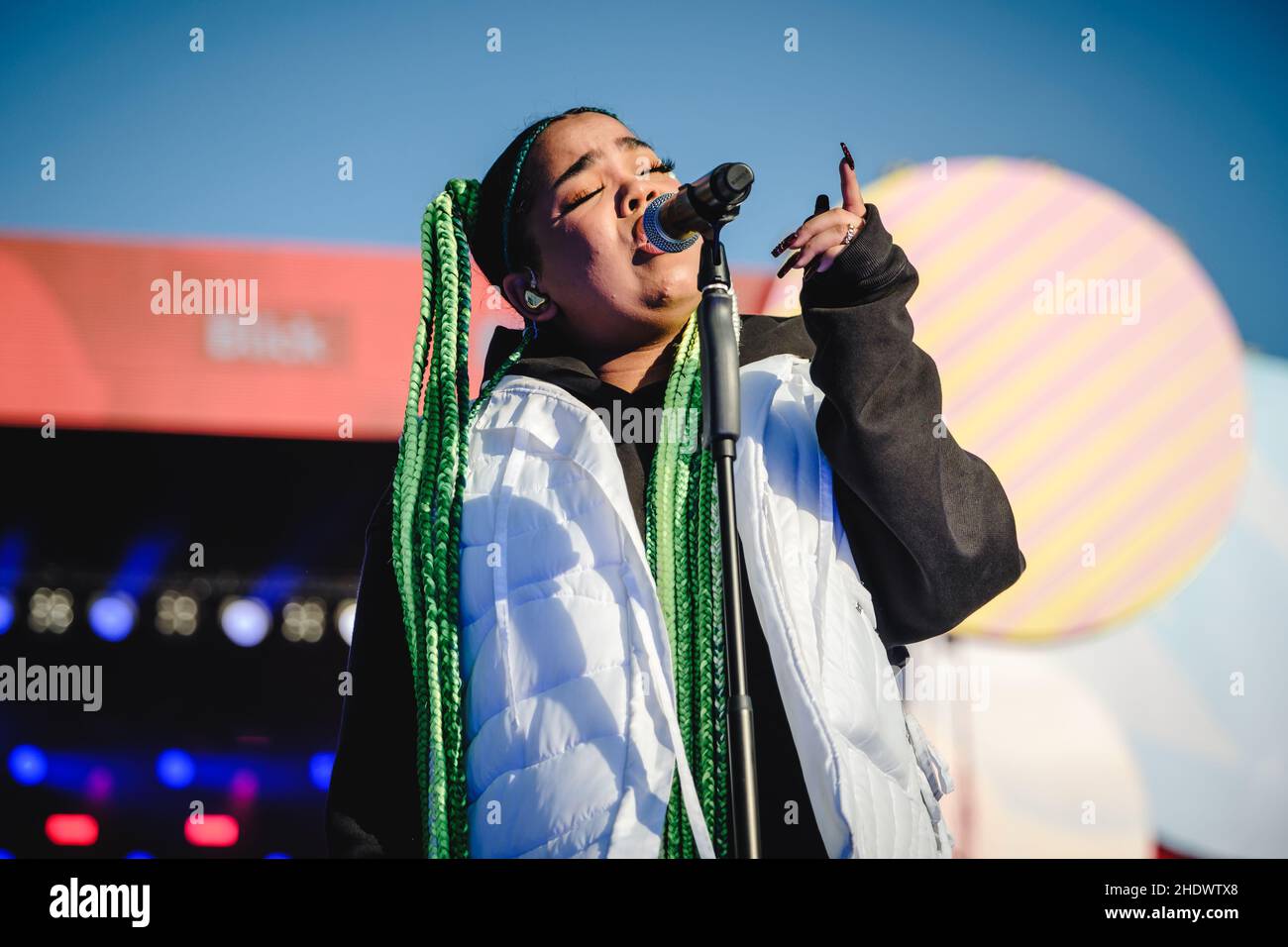 Zoe wees hi-res stock photography and images - Alamy