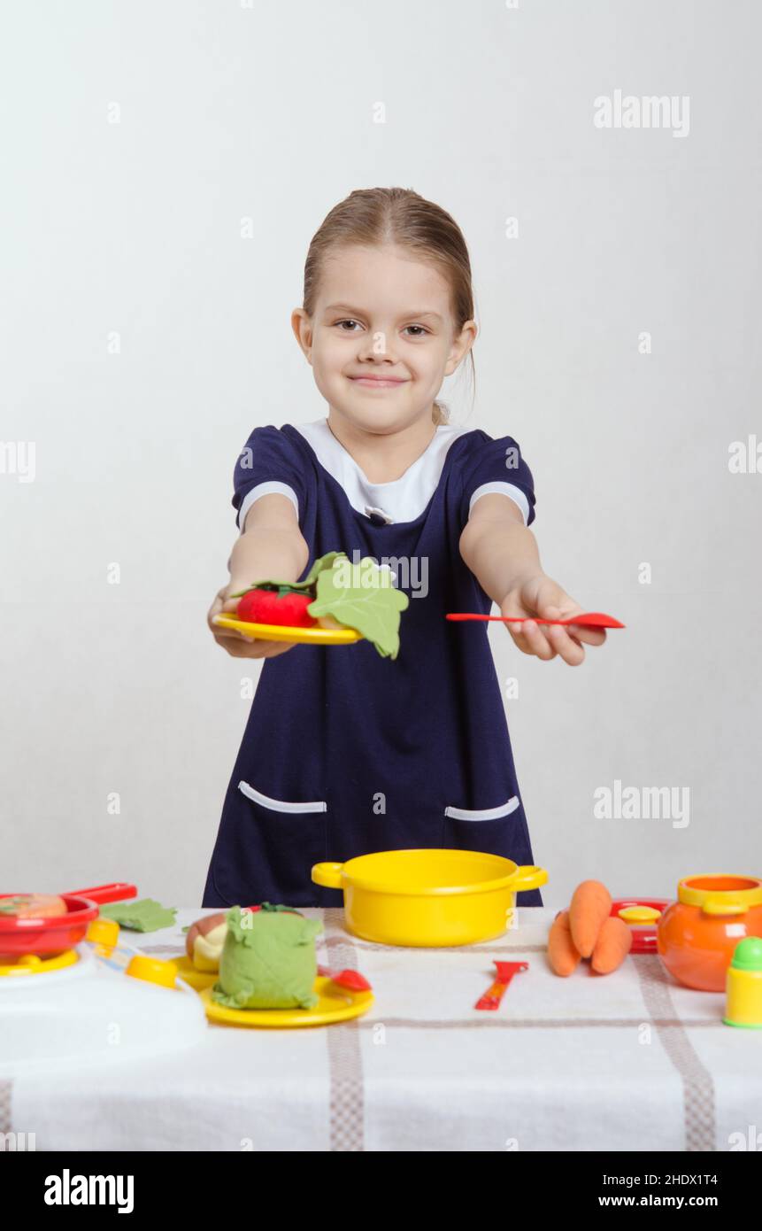Child serve hi-res stock photography and images - Alamy