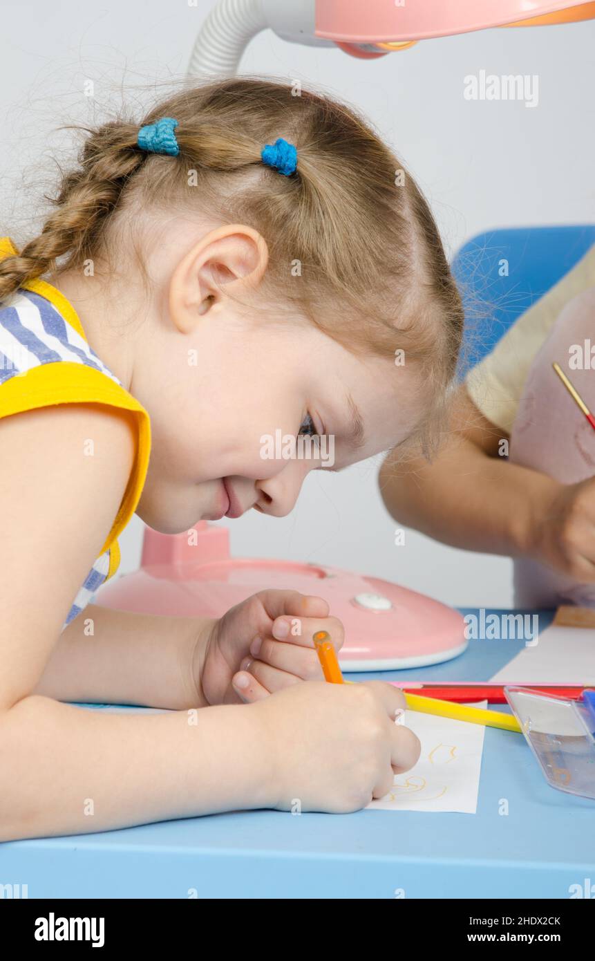 girl, drawing, crayon, girls, crayons Stock Photo - Alamy