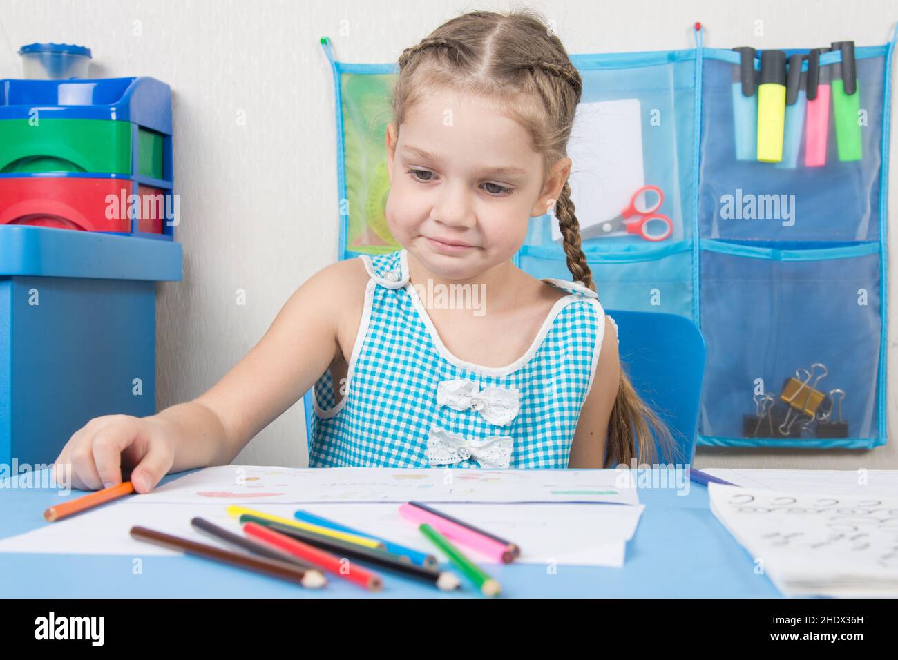 girl, painting, girls, drawing Stock Photo - Alamy