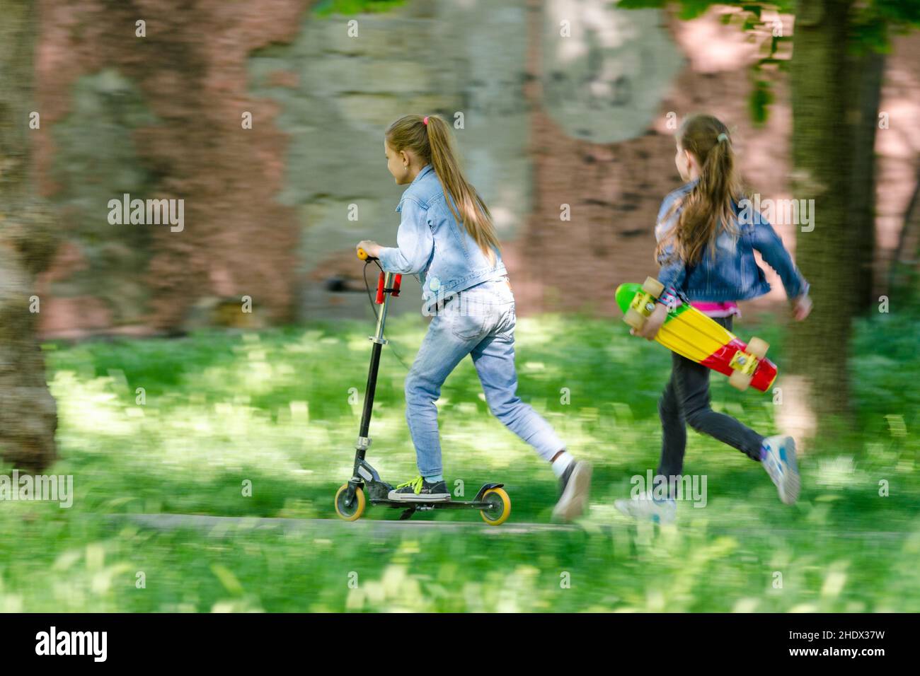 girl, on the move, girls, on the moves Stock Photo - Alamy