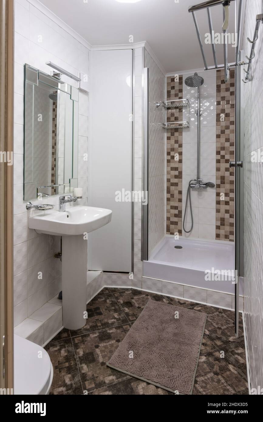 Old fashioned shower hi-res stock photography and images - Alamy