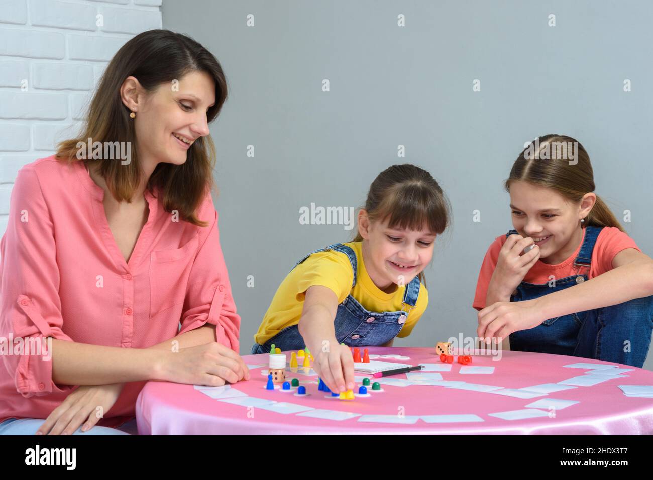 mother, home, playing, family, society game, sister, mom, mothers, mum ...