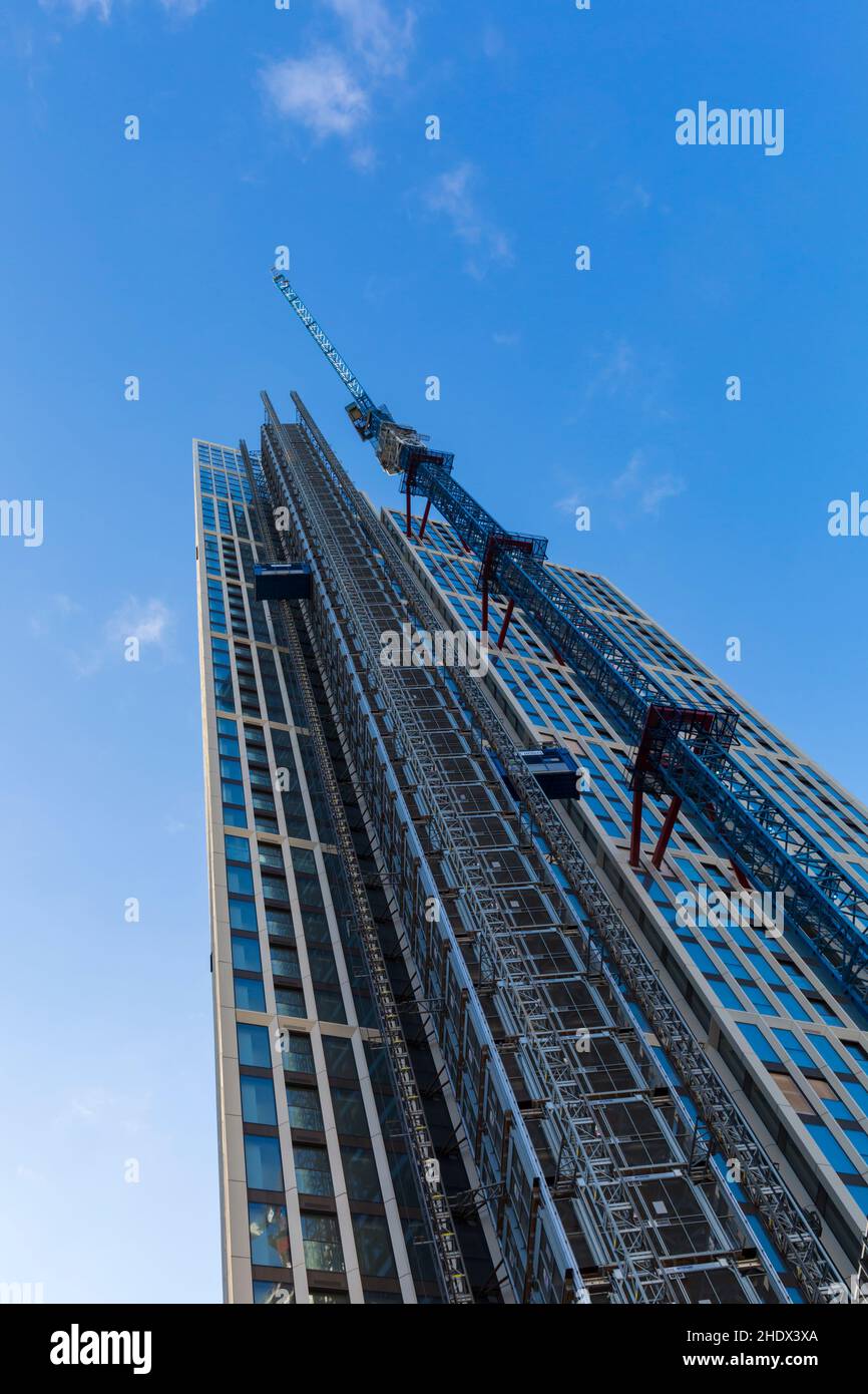 Nine elms london towers hi-res stock photography and images - Alamy