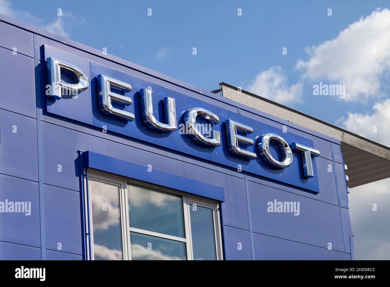Manufacturers name hi-res stock photography and images - Alamy