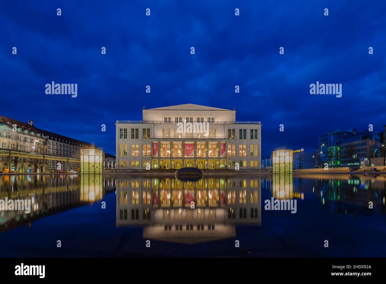 Historical opera house hi-res stock photography and images - Alamy