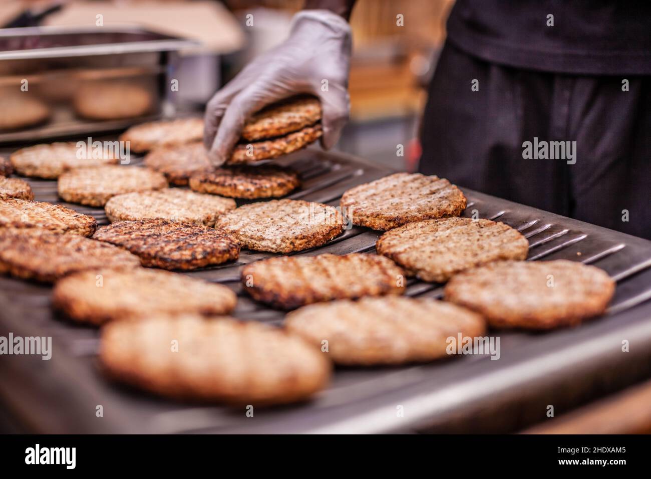 man, broiling, burger, guy, men, burgers Stock Photo - Alamy
