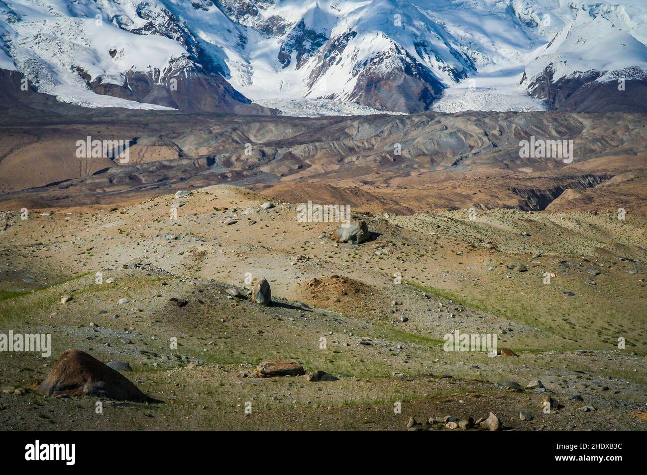 Chinas landscapes hi-res stock photography and images - Alamy